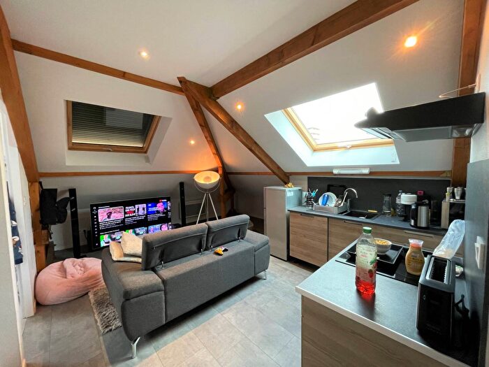 Appartement à louer - Metz - 2 pièces - 1 chambre