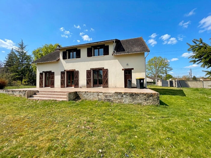 Maison à vendre - Nogent-sur-Vernisson - 8 pièces - 6 chambres