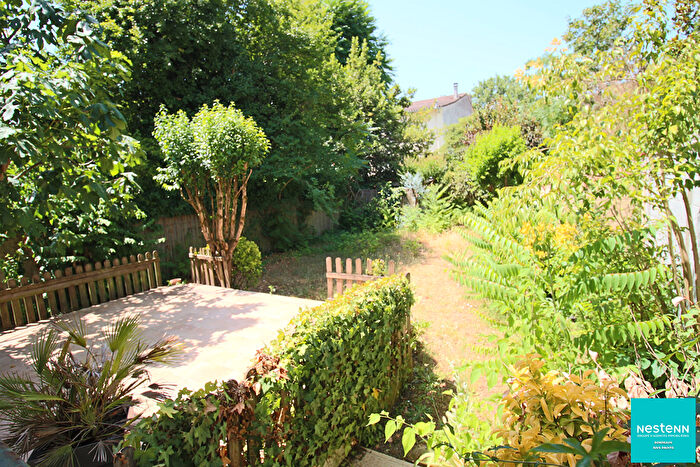 Bordeaux, Villa Primrose : Maison 7 pièces à louer