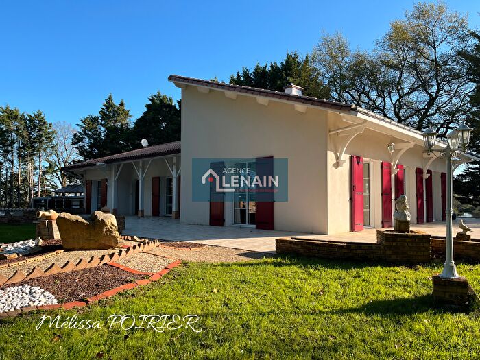 Maison à vendre - Saint-Martin-des-Tilleuls - 6 pièces - 4 chambres