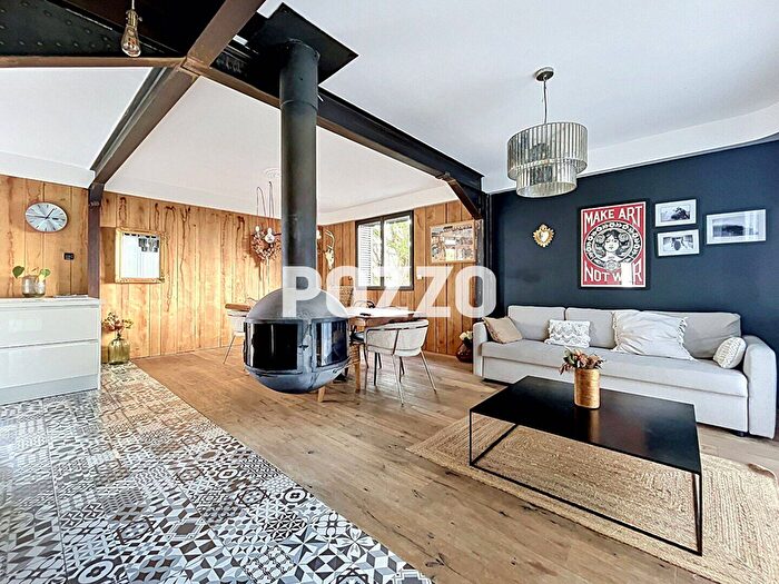 Maison 7 pièces à Fleury, à louer