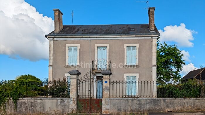 Maison à vendre - Lanouaille - 10 pièces - 6 chambres