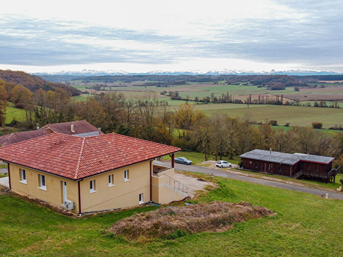 Maison à vendre - Geaune - 4 pièces - 3 chambres