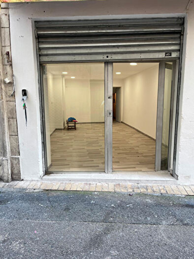 Appartement 2 pièces à Nîmes, Ecusson, Arènes, à vendre