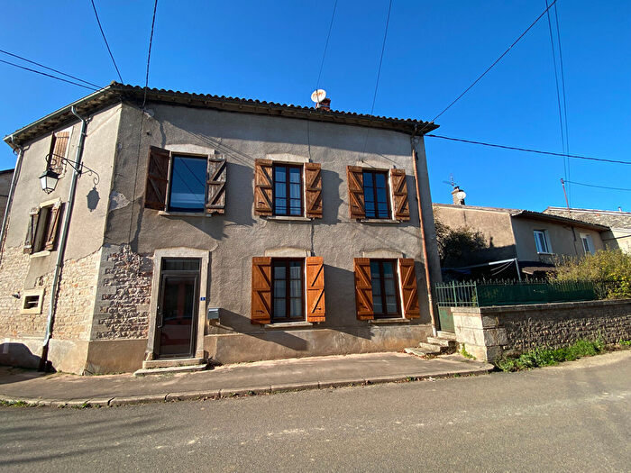 Maison à vendre - Uchizy - 7 pièces - 4 chambres