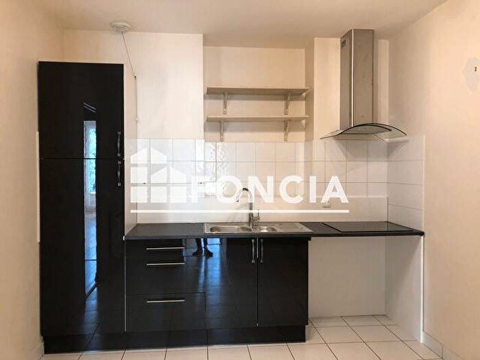 Appartement à louer - Lorient-Saint Brieuc, Rennes - 4 pièces - 2 chambres