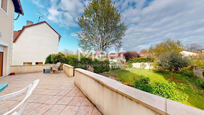 Maison à vendre - Thiais, Clury, Victor Hugo - 7 pièces - 4 chambres