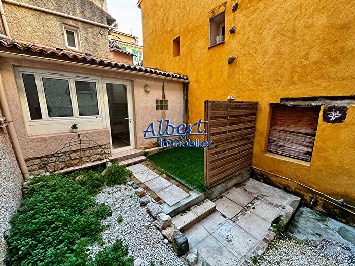 Maison à vendre - Ollioules, Centre-ville - 2 pièces - 1 chambre