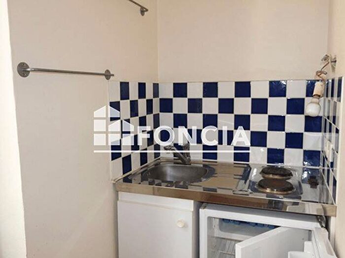 Appartement à louer - Centre-ville, Victor Hugo, Grenoble - 1 pièce