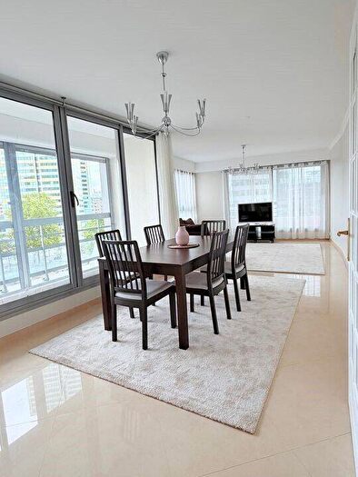 Appartement à louer - Hôtel de Ville, Courbevoie - 4 pièces - 3 chambres