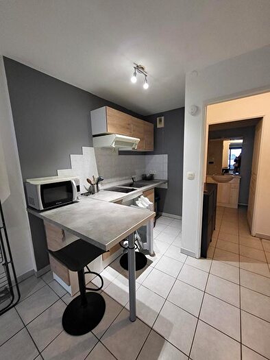 Appartement à louer - Salon-de-Provence, Pilon Blanc - 1 pièce