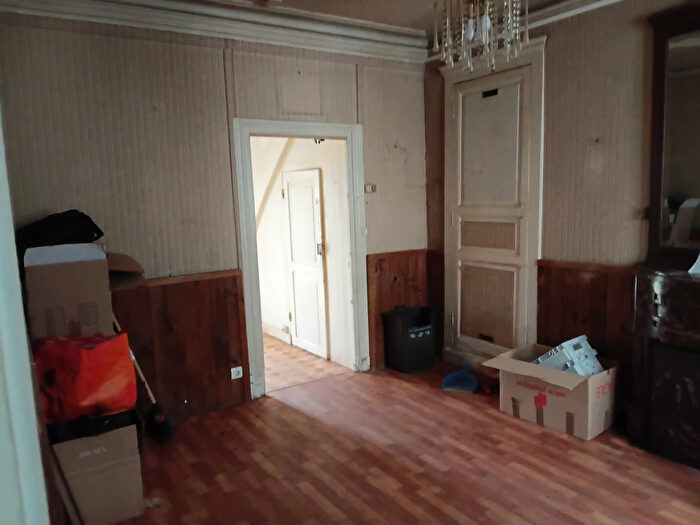 Maison à vendre - Nérondes - 7 pièces - 4 chambres