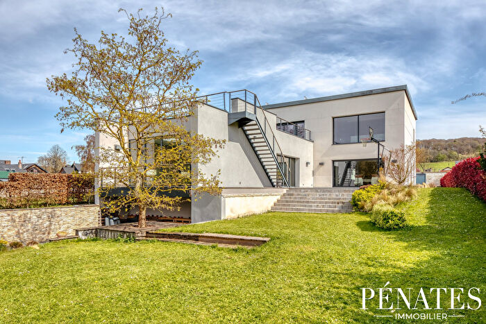 Maison 8 pièces à vendre à Saint-Martin-de-Boscherville