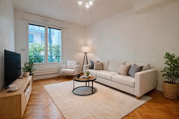 Appartement à vendre - Levallois-Perret, Front de Villiers - 2 pièces - 1 chambre