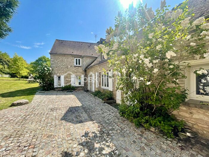 Maison à vendre - Chaumont-en-Vexin - 6 pièces - 4 chambres