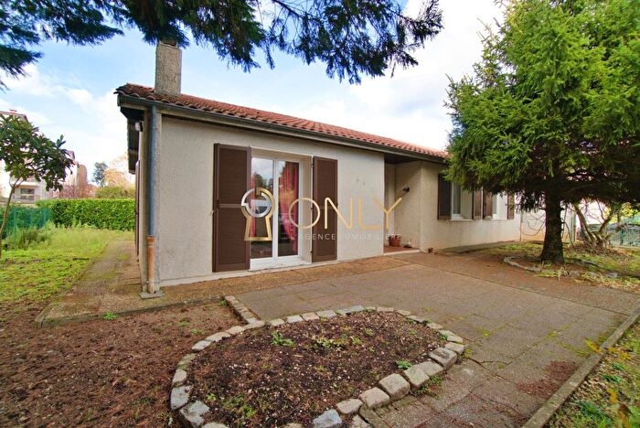 Maison à vendre - Décines-Charpieu, Centre-ville - 4 pièces - 3 chambres