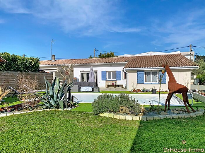 Maison 4 pièces à vendre à Saint-Médard-en-Jalles, Corbiac, Gajac, Magudas