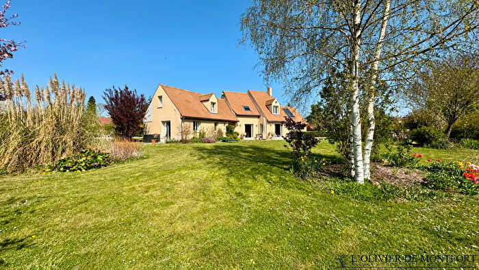 Maison à vendre - Montfort-lAmaury - 9 pièces - 5 chambres