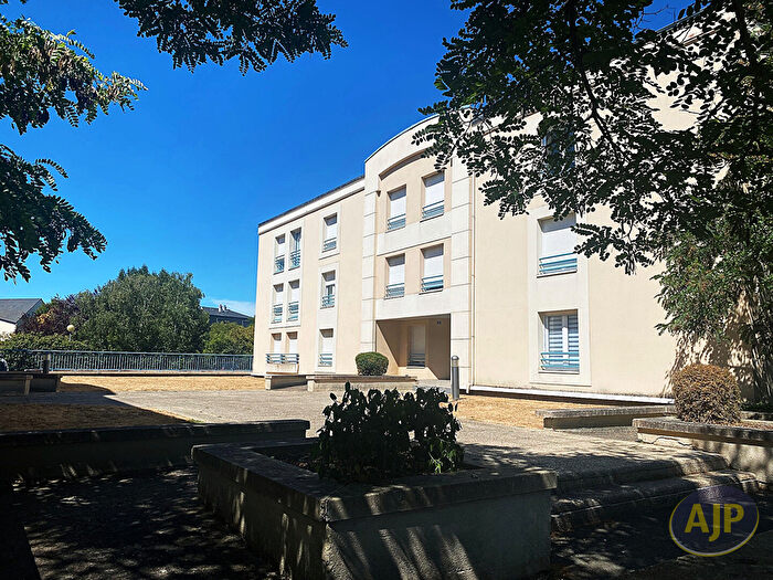 Appartement 1 pièce à Angers, Roseraie, à vendre