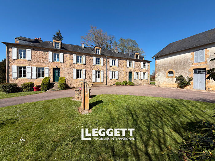 Lanouaille - Maison 12 pièces à vendre