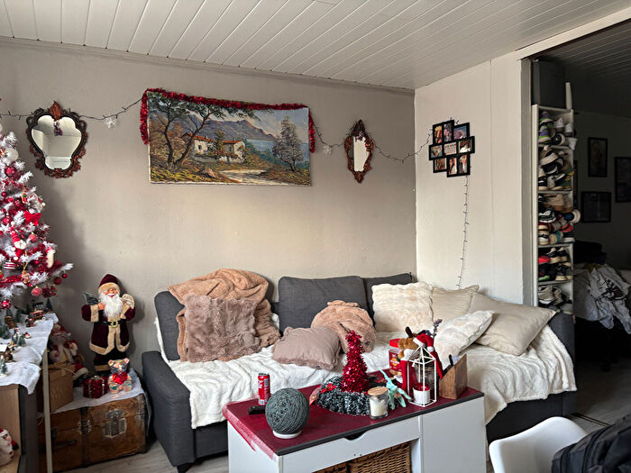 Appartement à vendre - Saint-Chamas - 2 pièces - 1 chambre