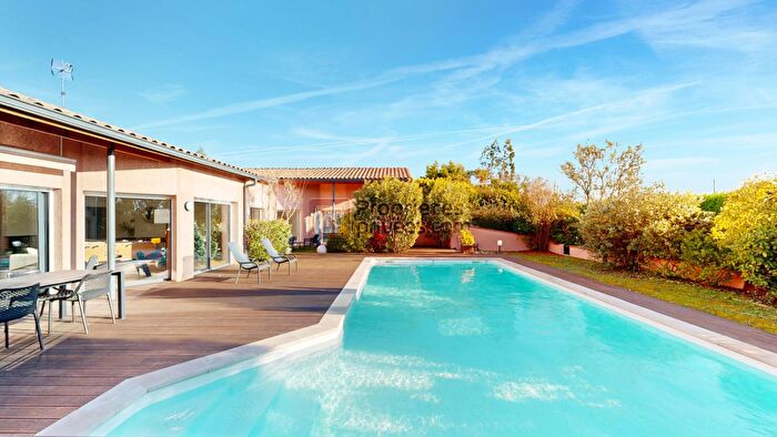 Maison à vendre - Vigoulet-Auzil - 8 pièces - 6 chambres