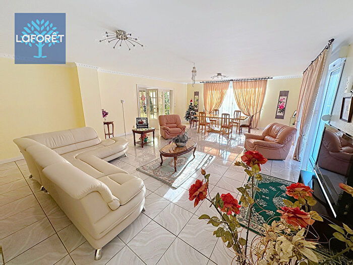 Maison à vendre - Fegersheim - 7 pièces - 5 chambres