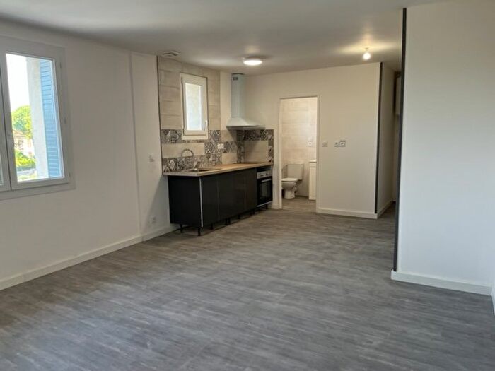 Appartement à louer - Sorgues, Centre-ville - 1 pièce