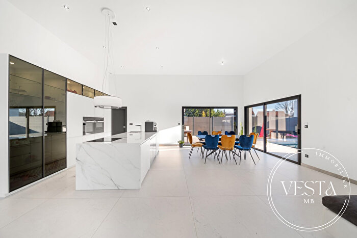 Maison à vendre - Fauverney - 6 pièces - 4 chambres