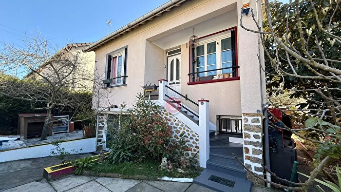 Maison à vendre - Clichy-sous-Bois, La Butte, Les Limites - 8 pièces - 5 chambres