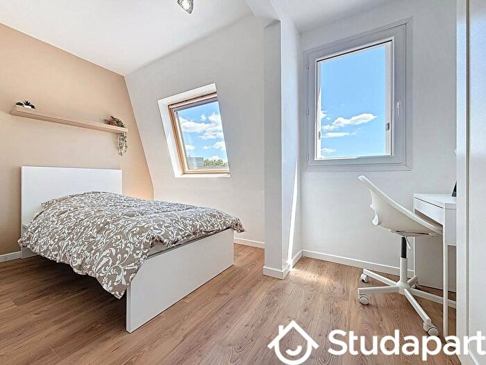 Appartement à louer - Canal, Évry-Courcouronnes - 1 pièce - 2 chambres