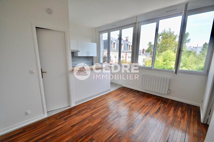 Orléans, Faubourg Saint-Jean - Appartement 2 pièces à vendre