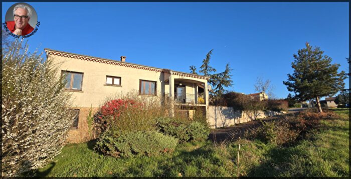 Maison à vendre - Vernoux-en-Vivarais - 7 pièces - 6 chambres