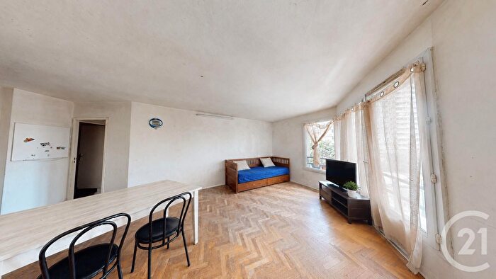 Appartement 3 pièces à Aubervilliers, Villette, Quatre-Chemins, à vendre