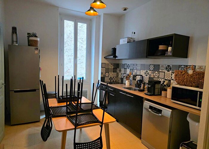 Extension Années, A, Brignoles : Appartement 4 pièces à louer