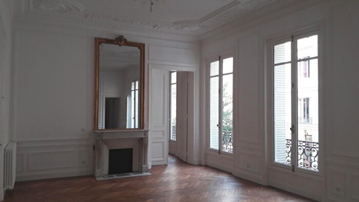 Appartement à louer - Paris e , Legendre, Lévis - 7 pièces - 4 chambres