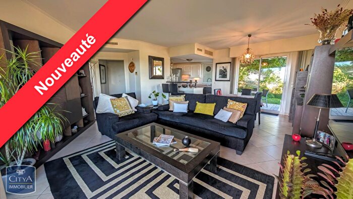 Appartement à vendre - Mandelieu-la-Napoule, Minelle - 3 pièces - 2 chambres