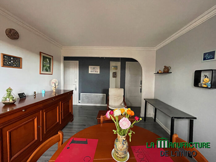 Appartement à vendre - Saint-Étienne, Méons, Le Soleil, Châteaucreux, Saint-François - 2 pièces - 1 chambre