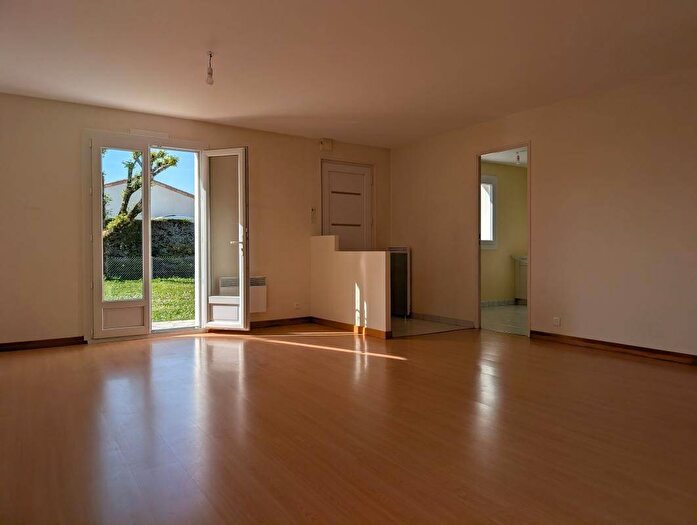 Maison 4 pièces à Vaux-sur-Mer, à louer