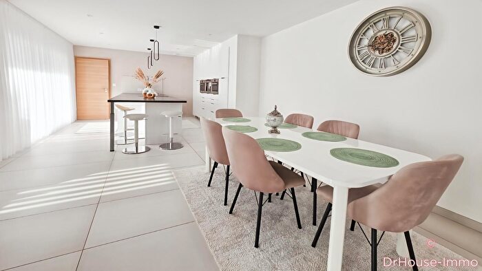 Maison 6 pièces à Perrigny-lès-Dijon, à vendre