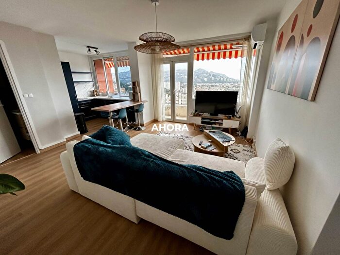 Appartement à louer - Morgiou, Marseille ème - 2 pièces - 1 chambre