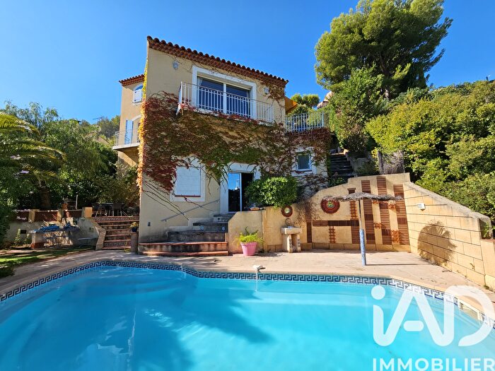 Maison à vendre - Saint-Cyr-sur-Mer, Port dAlon - 7 pièces - 4 chambres