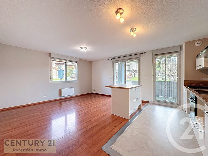 Appartement à louer - Saint-Gaudens - 3 pièces - 2 chambres