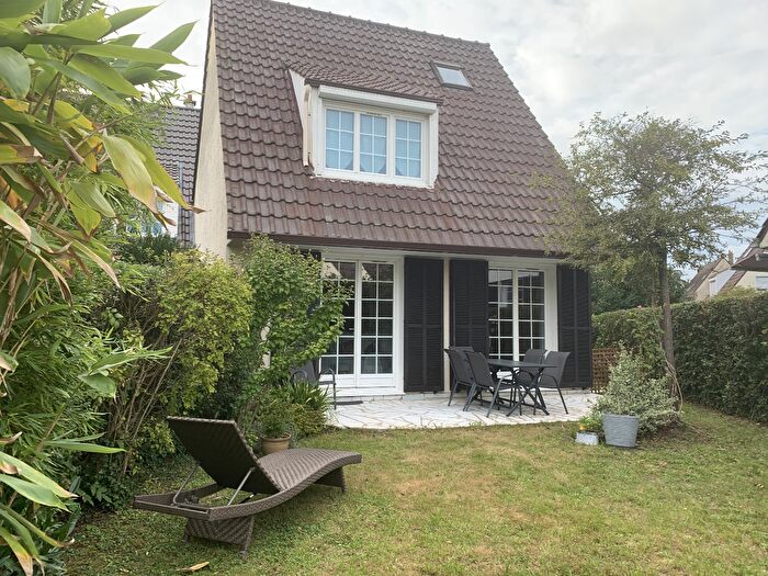 Maison à vendre - Breuillet - 6 pièces - 4 chambres