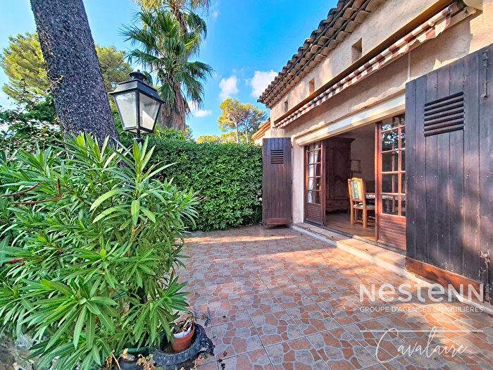 Maison à vendre - Cavalaire-sur-Mer, Centre-ville - 7 pièces - 3 chambres