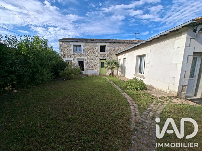 Maison 8 pièces à vendre à Vouneuil-sous-Biard