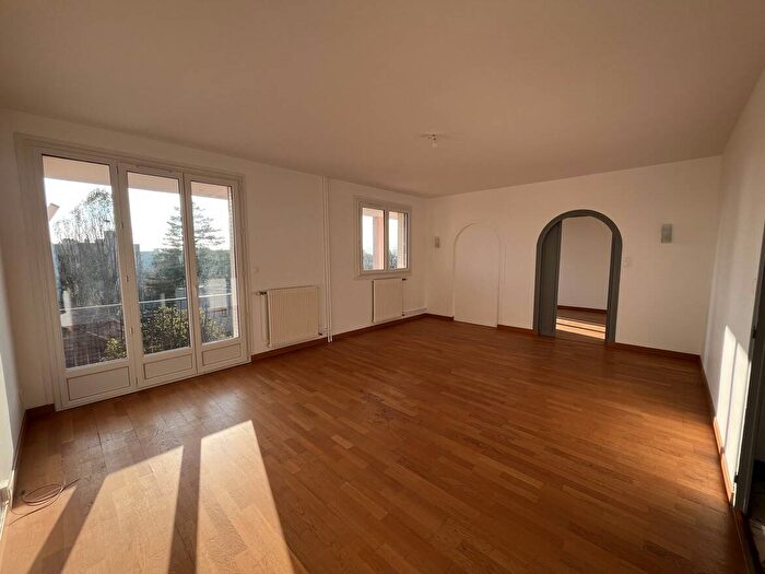 Appartement à louer - Champmaillot, Dijon - 5 pièces - 3 chambres