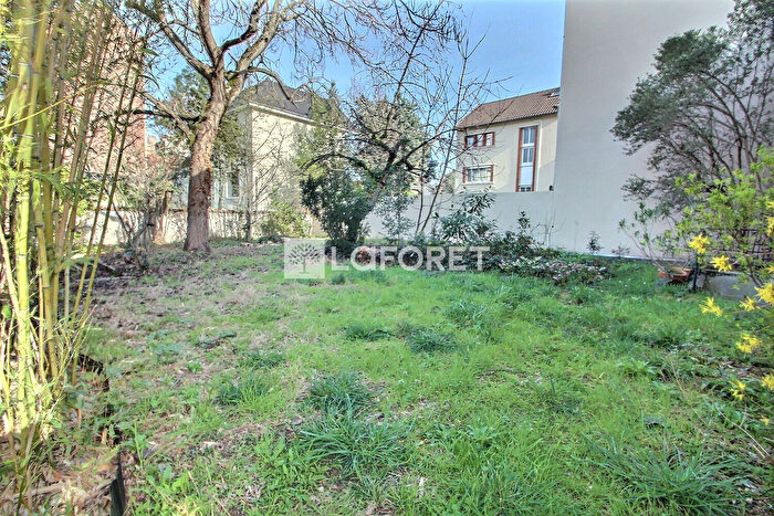 Nanterre, Chemin de lîle : Maison 7 pièces à vendre