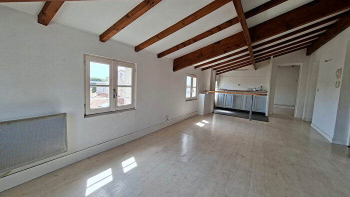 Appartement 3 pièces à vendre - Rochefort, Centre-ville