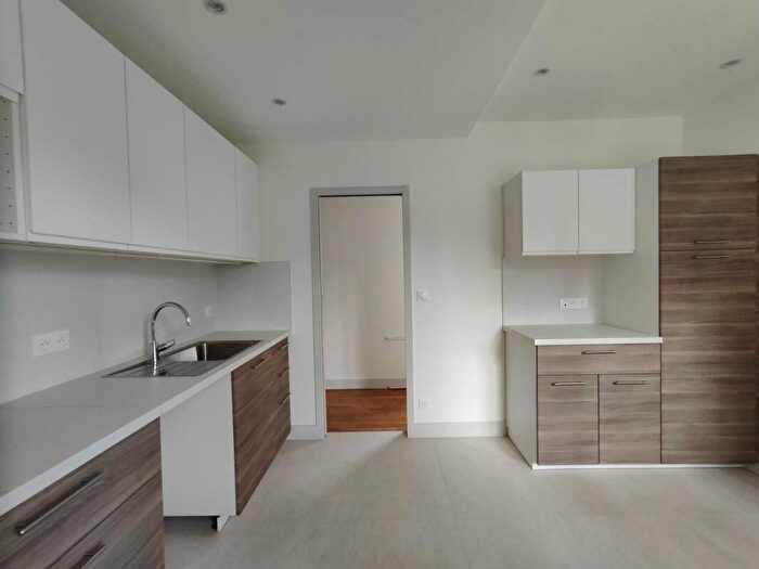 Appartement 4 pièces à louer à Carmes Sud, Orléans